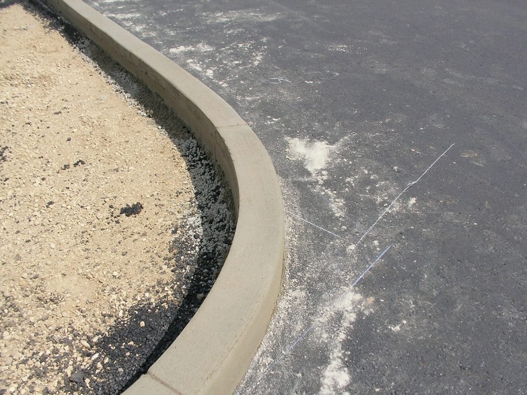 Parking Lots – Best Curb and Curbify Inc.